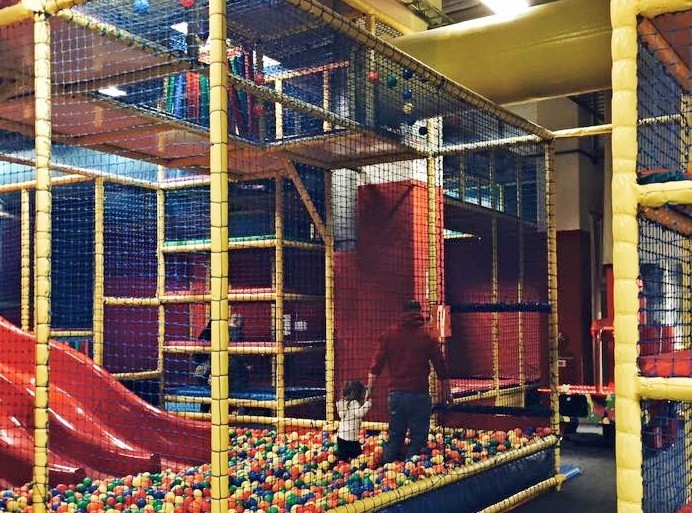 Stellas Lekland - Nöje.se